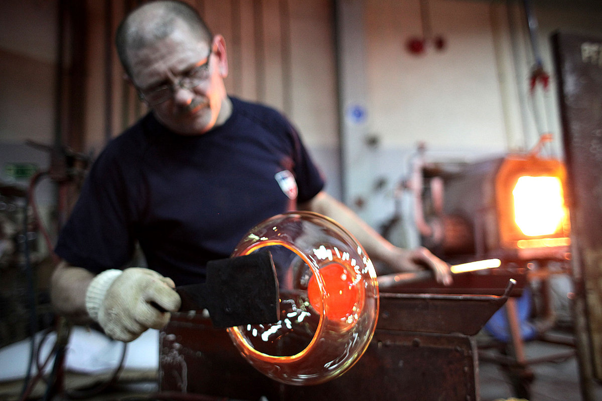 Secrets of Glass Production – Nobile Glass & Giftware
